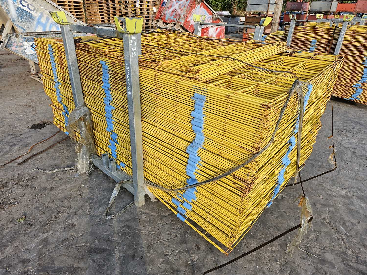 Lot 876 - Stillage of Metal Barrier Height Extensions
