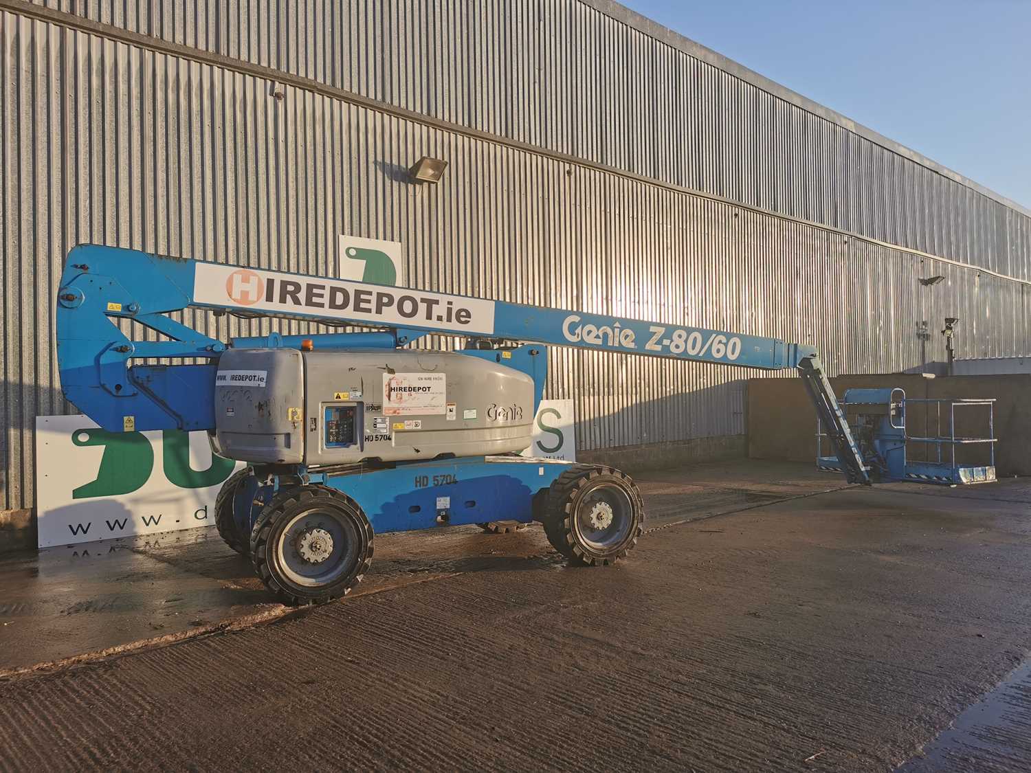 Genie Z80/60 4x4 Diesel Articulated Boom Lift, 25.7m