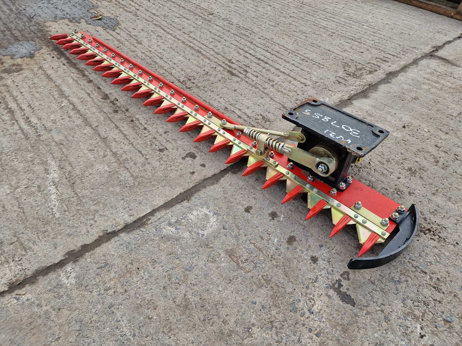 Lot 300 - Unused 1.8m Hydraulic Finger Mower to suit