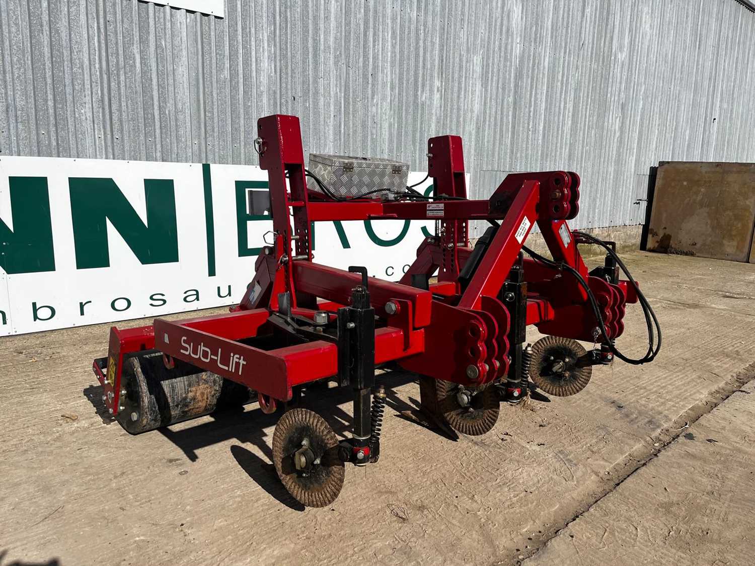 Weaving Sub Lift Cultivator, Hydraulic Rear Packer