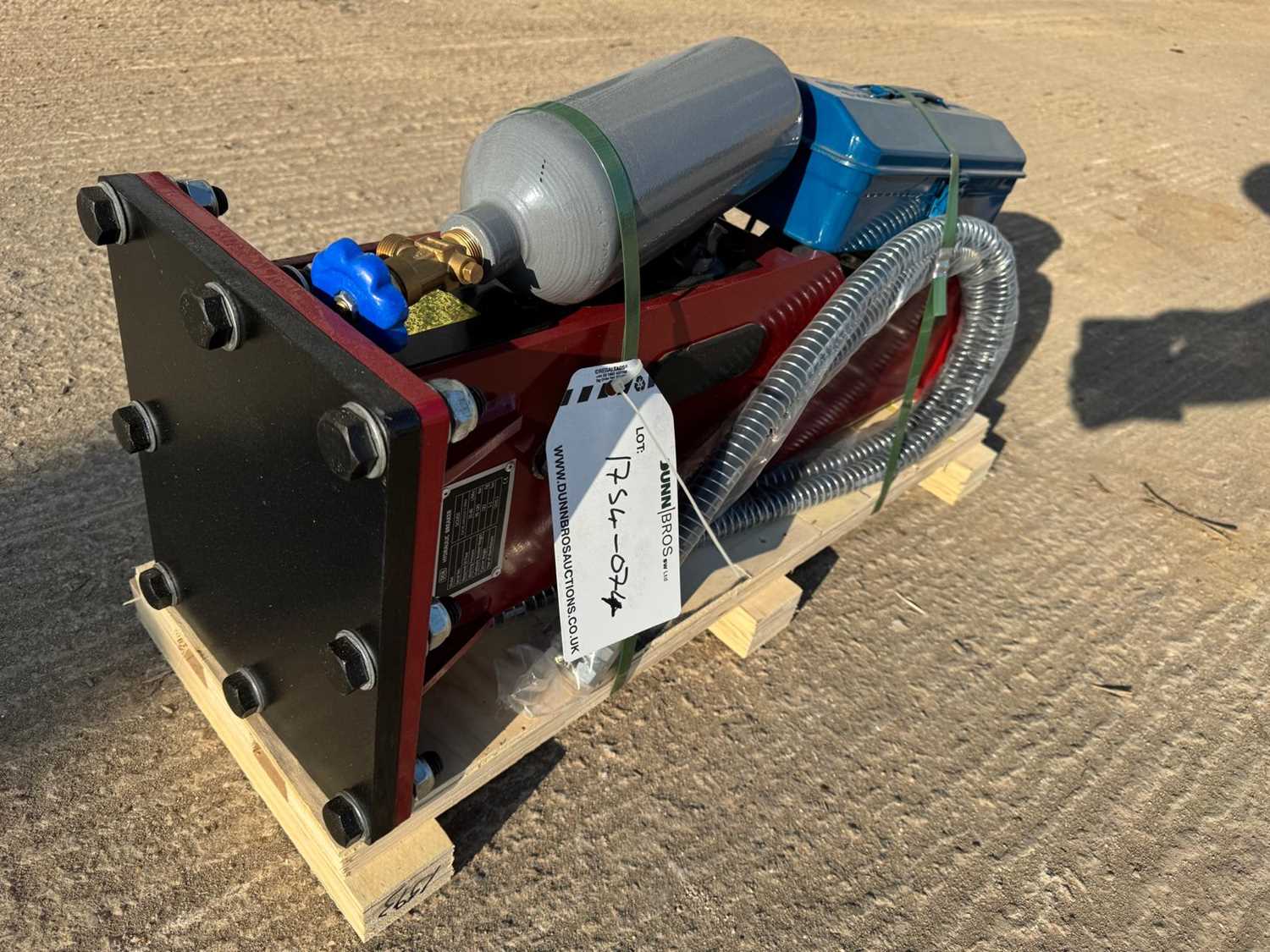 Unused DCE 450 Hydraulic Breaker to suit 1-2.5 Ton