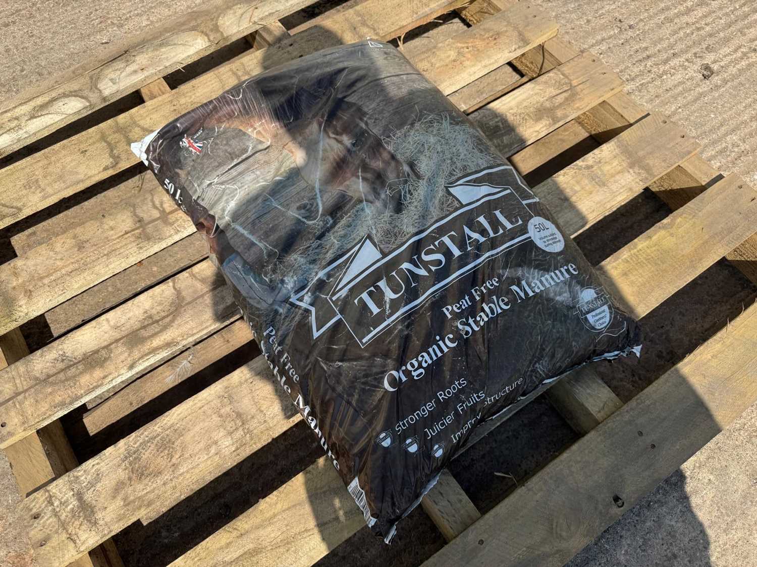 Lot 192 - Pallet Of Tunstall Stable Manure