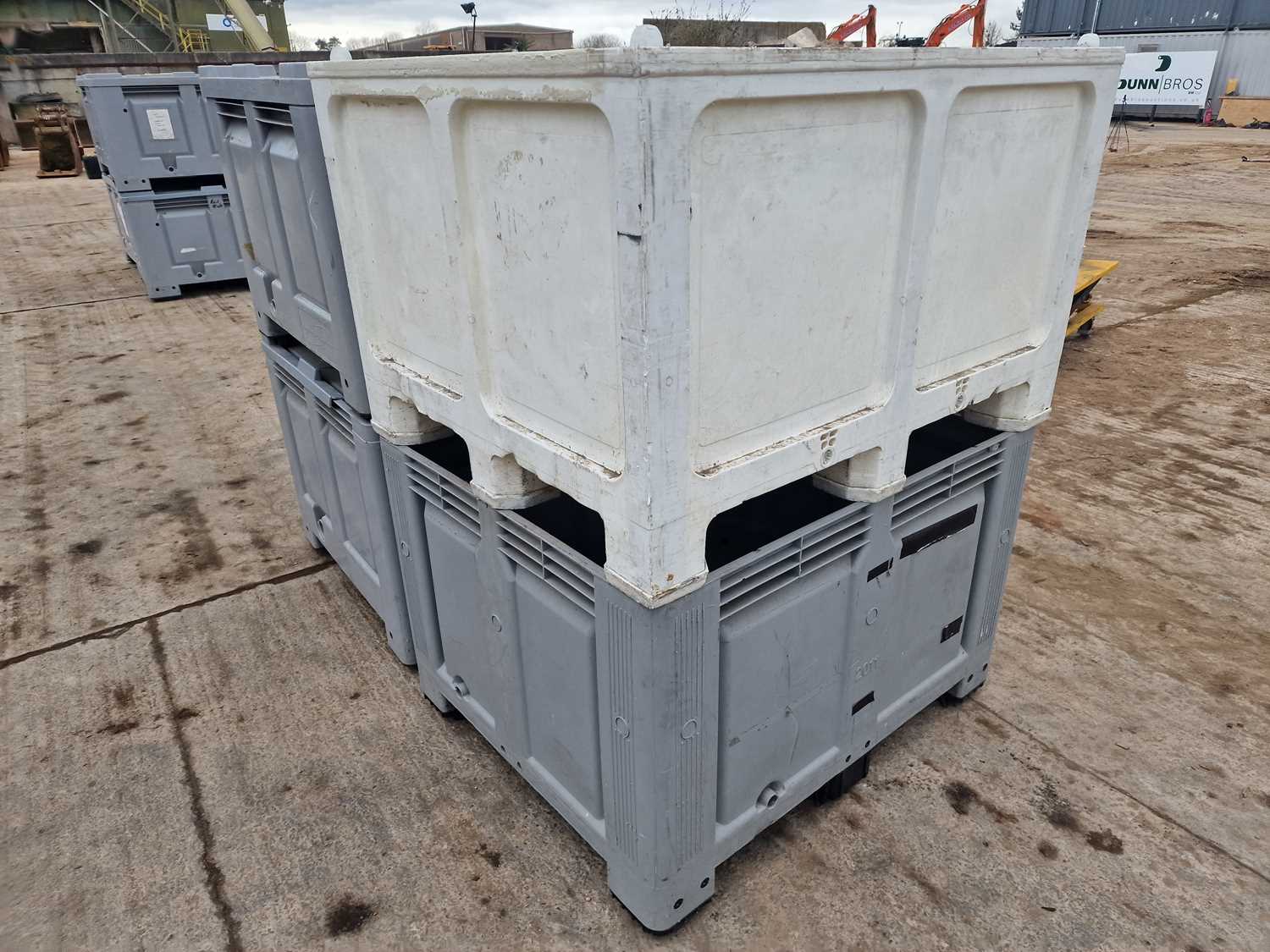Lot 482 - 120cm x 100cm Plastic Stillage (4 of)