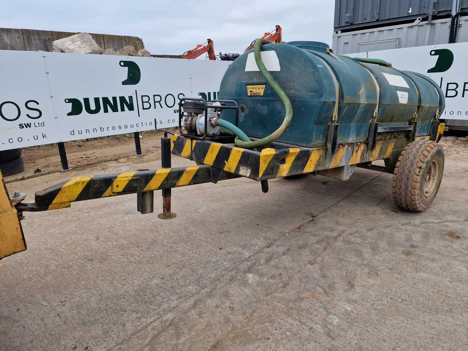 Lot 73 - 2001 Western Single Axle Plastic Water Bowser,