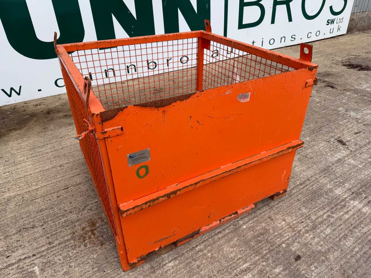 Lot 734 - Doosan Babcock Lifting Cage For IBC,