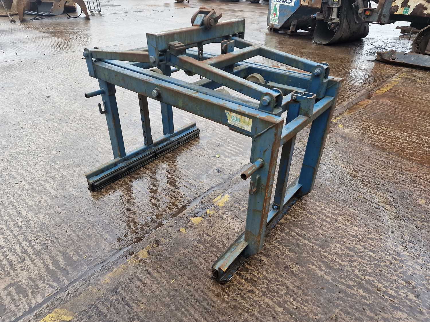 2005 Eichinger 1083 Mechanical Block Grab to suit