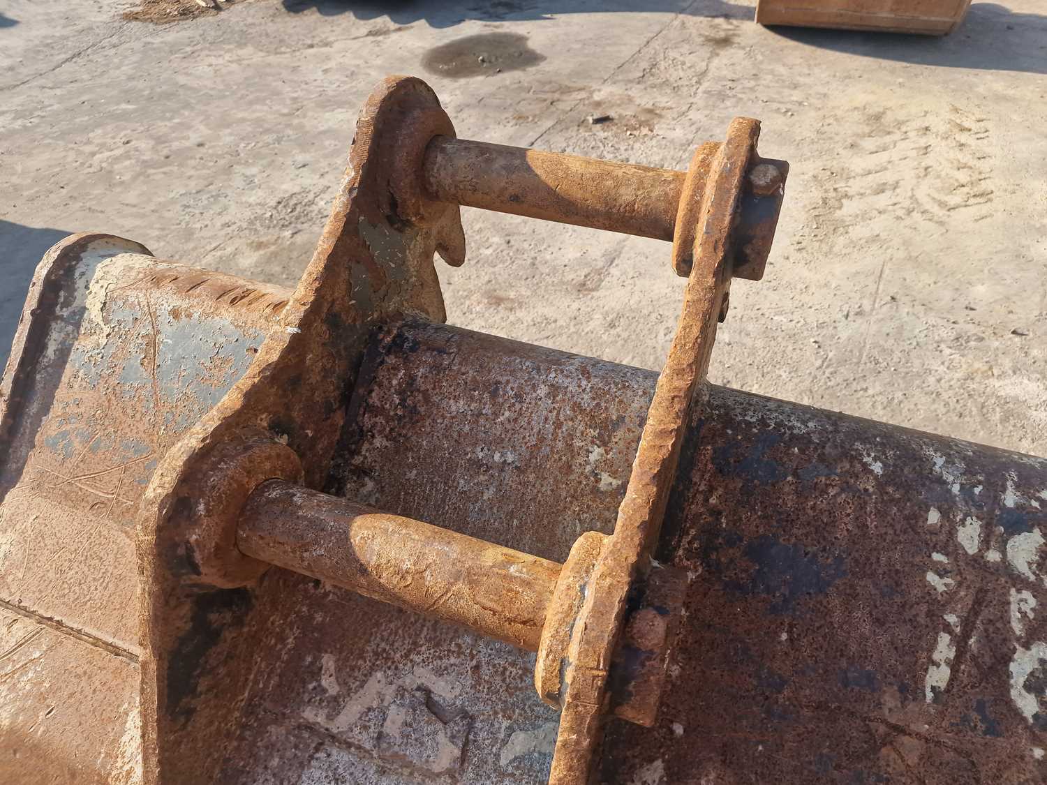 Rhinox 48" Digging Bucket 65mm Pin to suit 13 Ton