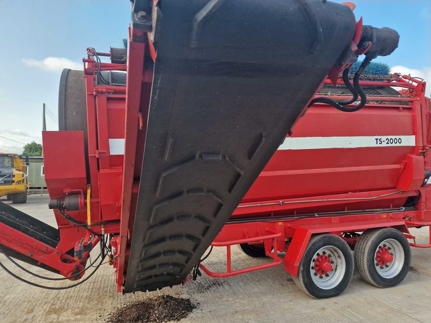 TIM TS-2000 Enviro Pro Twin Axle Trommel Screener,