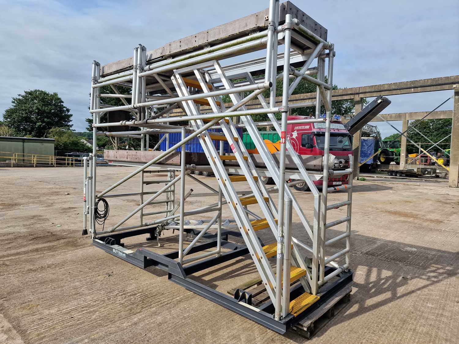 Mobile Scaffolding Staging Platform to suit Hercules