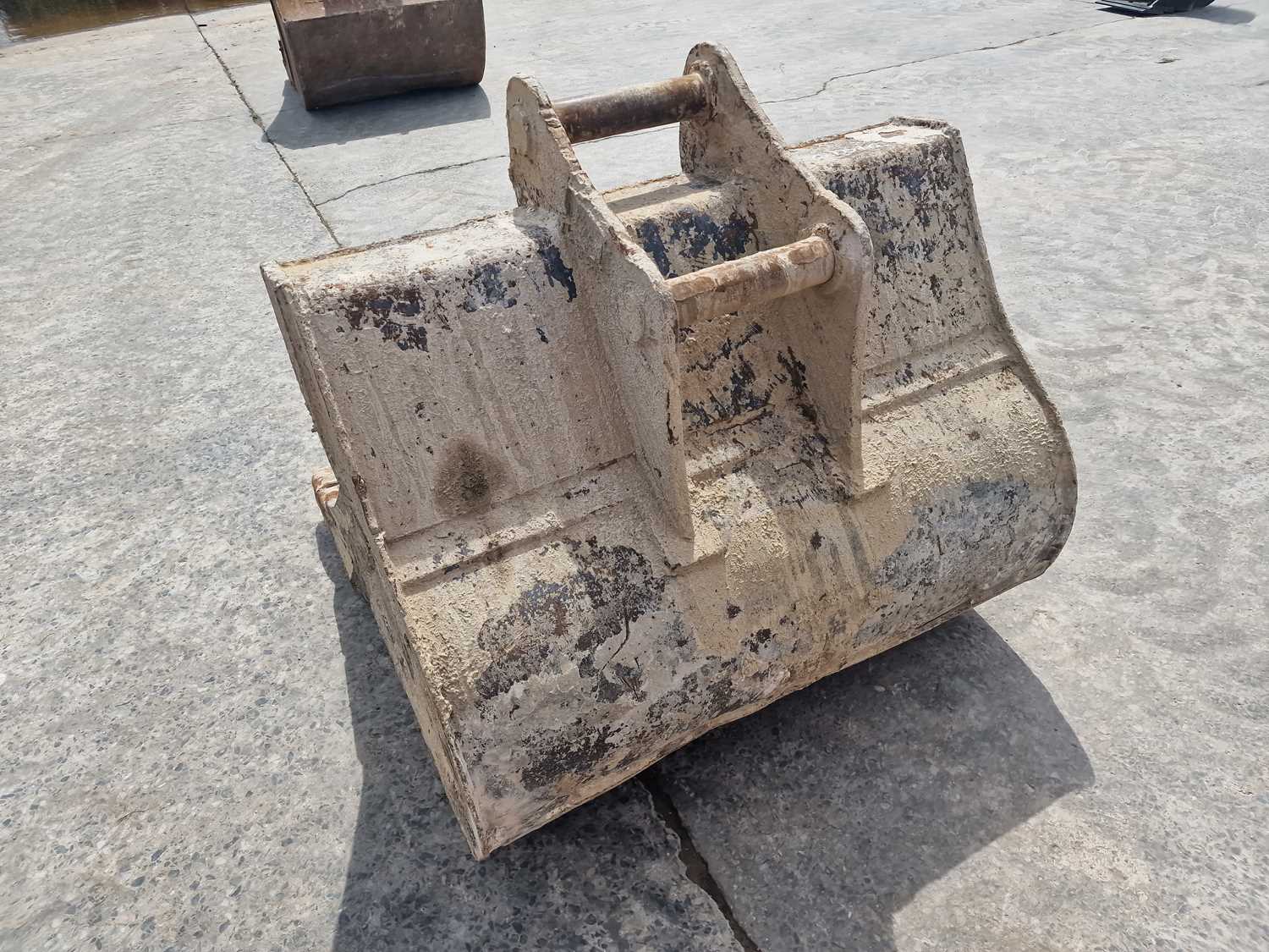 Hill 48" Digging Bucket 65mm Pin to suit 13 Ton