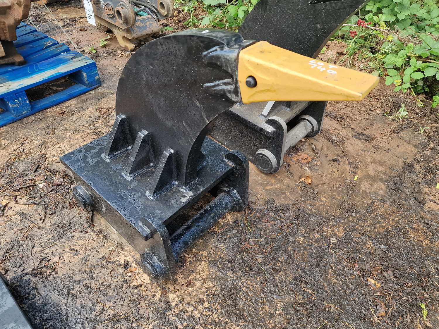 Lot 797 - Unused Ripper 80mm Pin to suit 20 Ton