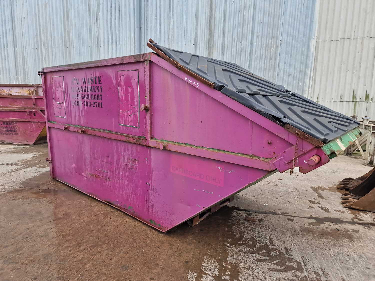 Lot 871 - 16 Yard Enclosed Skip to suit Skip Loader