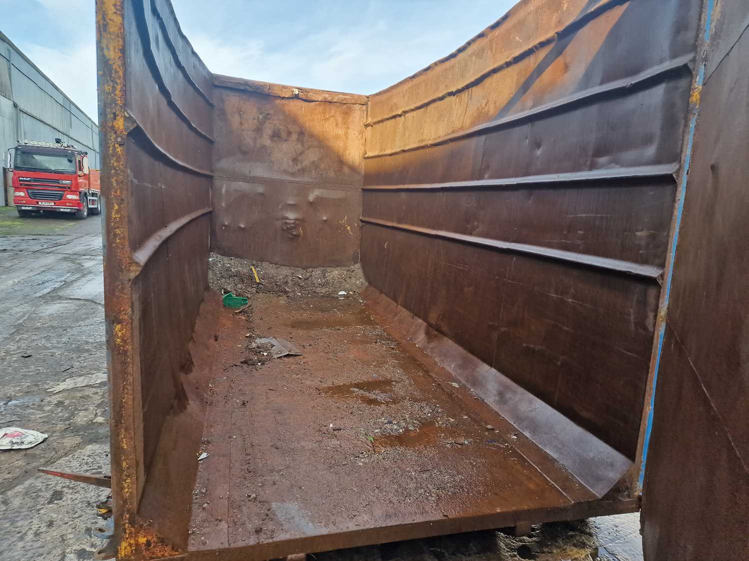 Lot 672 - 50 Yard RORO Skip to suit Hook Loader Lorry