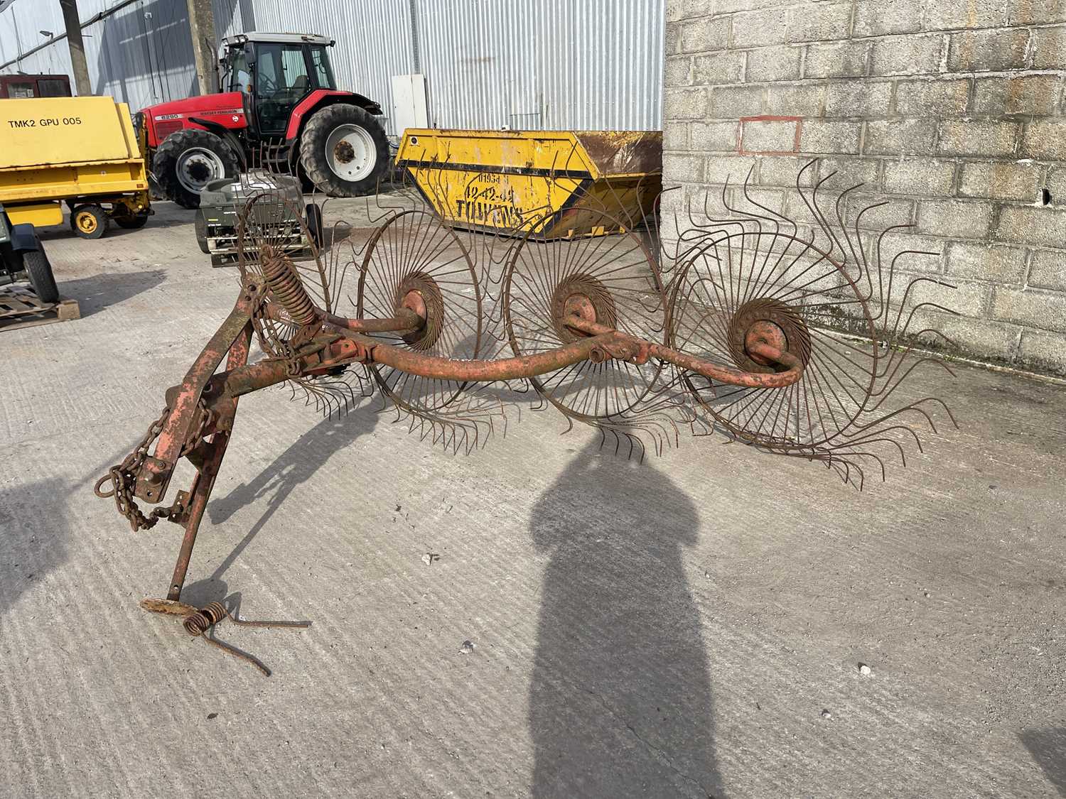 Lot 157 - Acrobat Rake to suit 3 Point Linkage