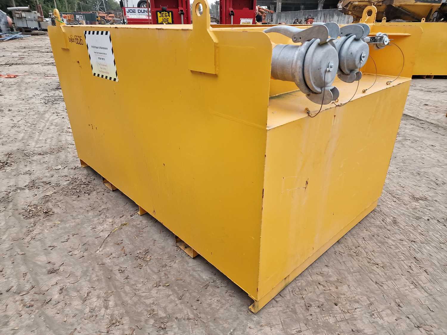 Lot 656 - 1000 Gallon Garic Settlement Tank