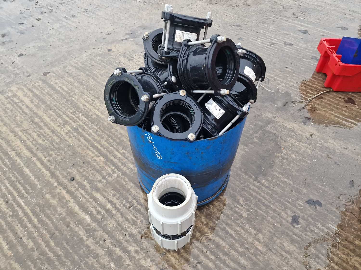 Lot 705 - Maxi Fit Plus Pipe Fittings (20 of)