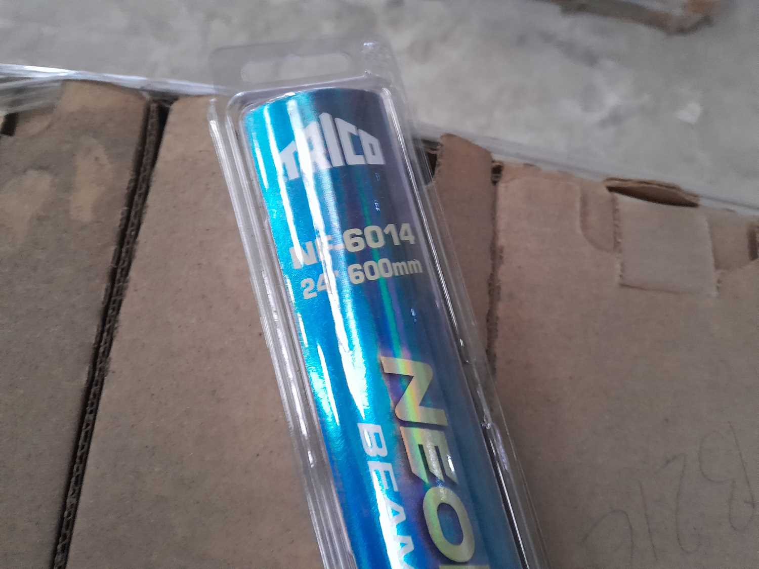 Lot 124 - Unused Pallet of Trico NF6014R Windscreen