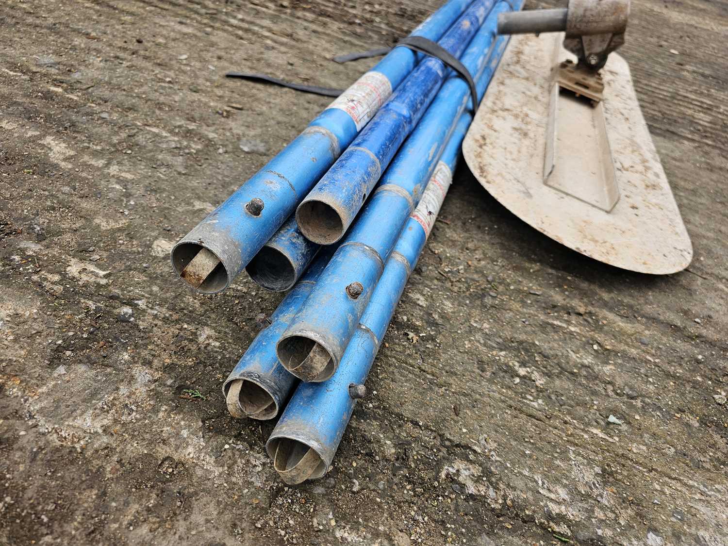 Lot 501 - Big Blue Concrete Float with Extension