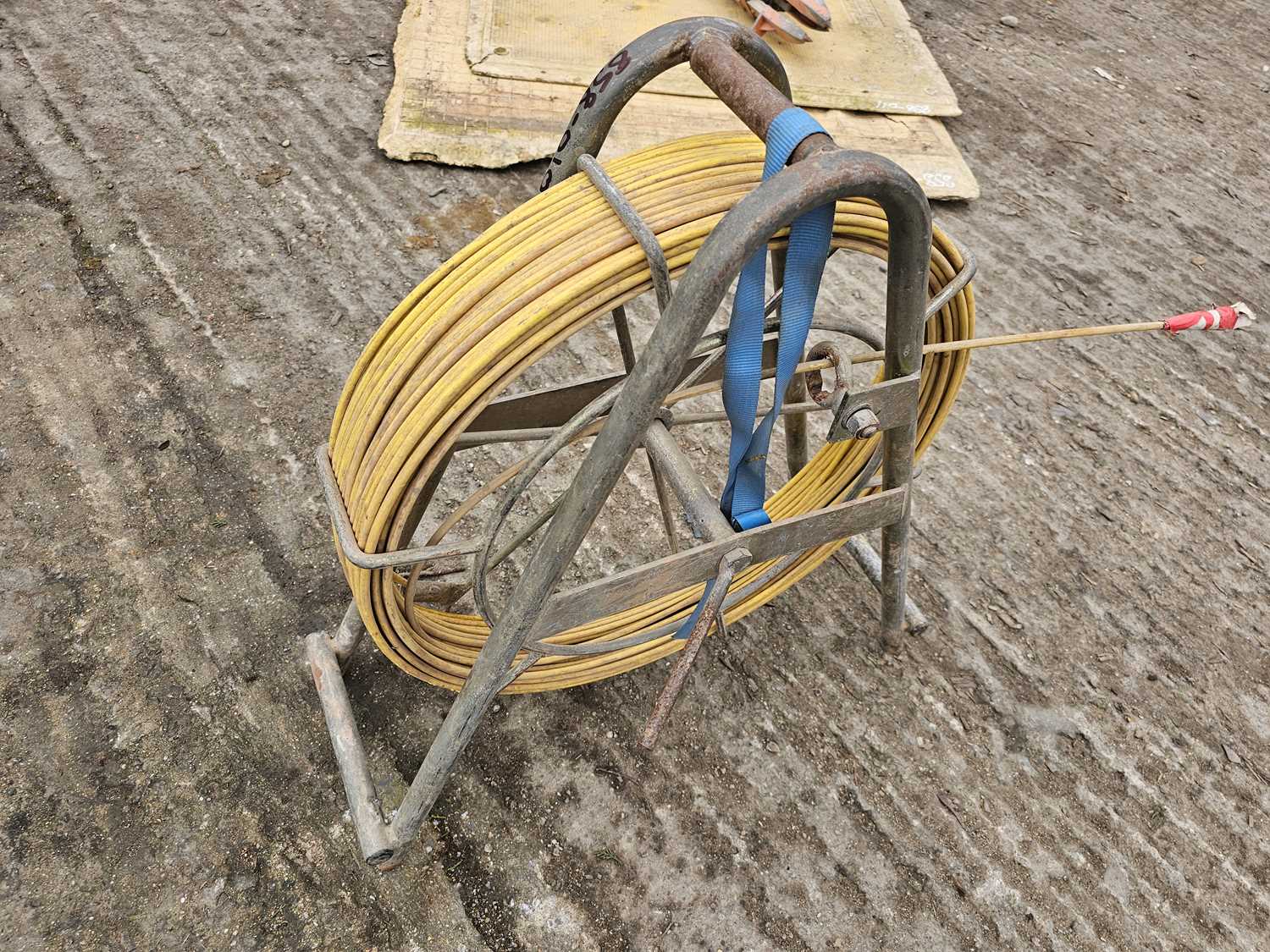Lot 700 - Cobra Cable Pulling Reel