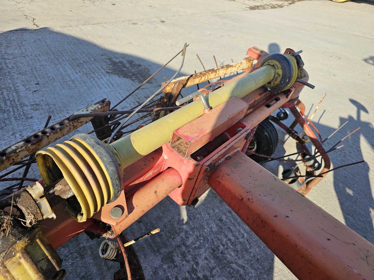 PZ Haybob 380 PTO Driven Telescopic Tedder to suit 3