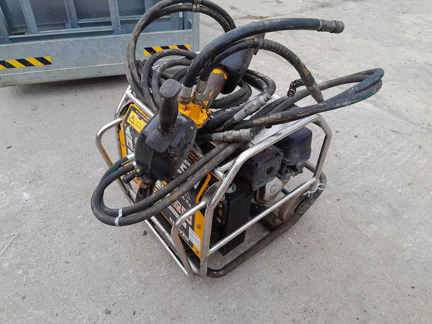 Lot 559 - 2017 JCB Beaver Hydraulic Power Pack, Hoses