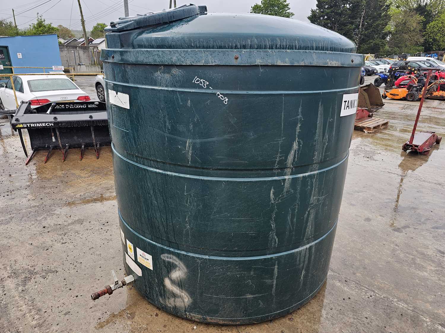 Titan 2500 Litre Static Bunded Plastic Fuel Tank