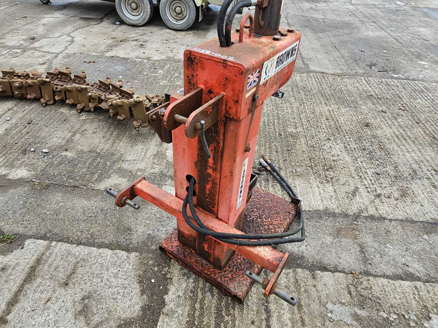 Lot 267 - Browns Hydraulic Log Splitter to suit 3