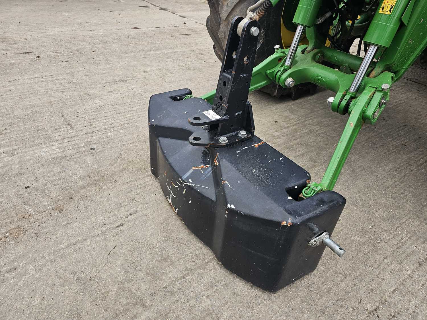 Lot 269 - JCB 900Kg Front Weight to suit 3 Point