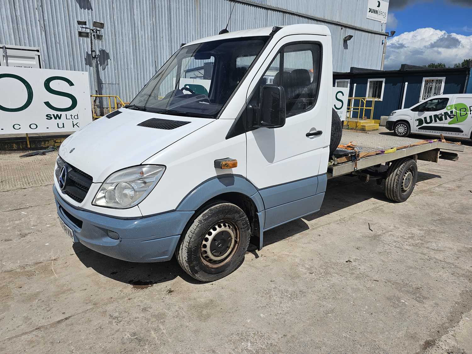 Lot 105 - 2010 Mercedes Sprinter 313 CDi Recovery