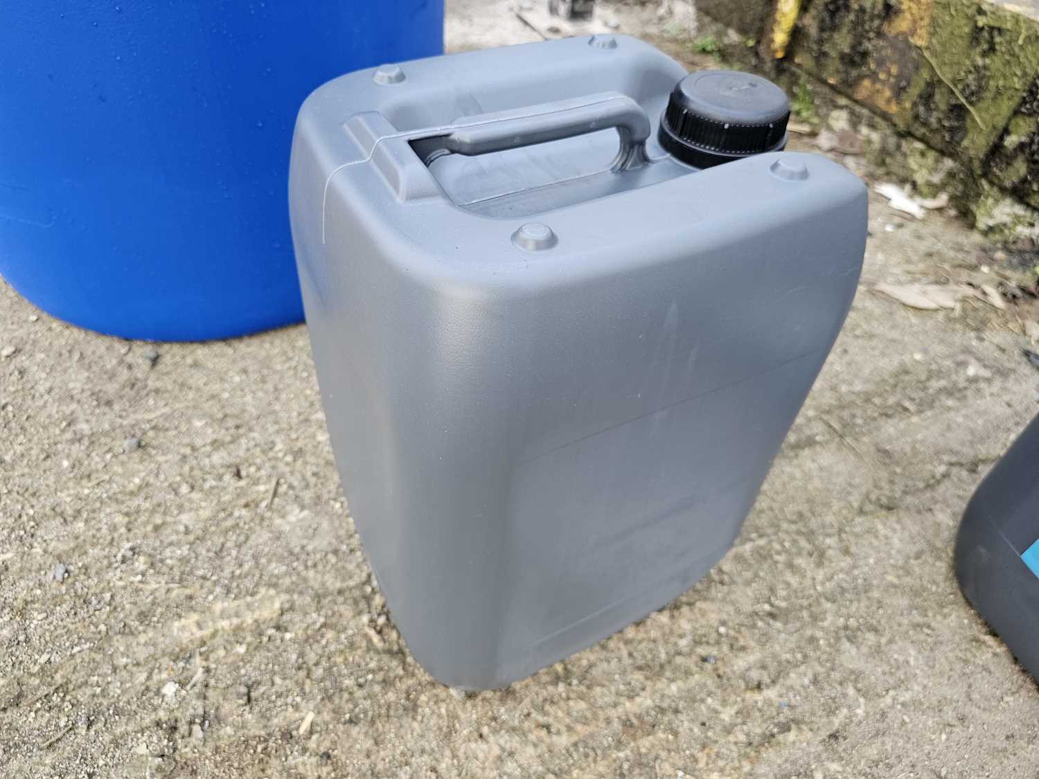 Lot 392 - Unused 20 Litre OB Super Universal 10W-30
