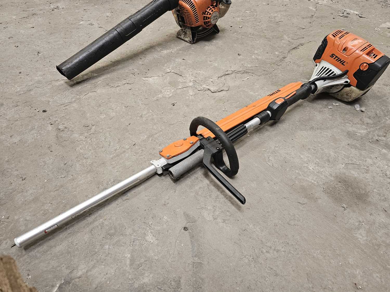 Lot 28 - 2021 Stihl KM131R Kombi Engine with Hedge