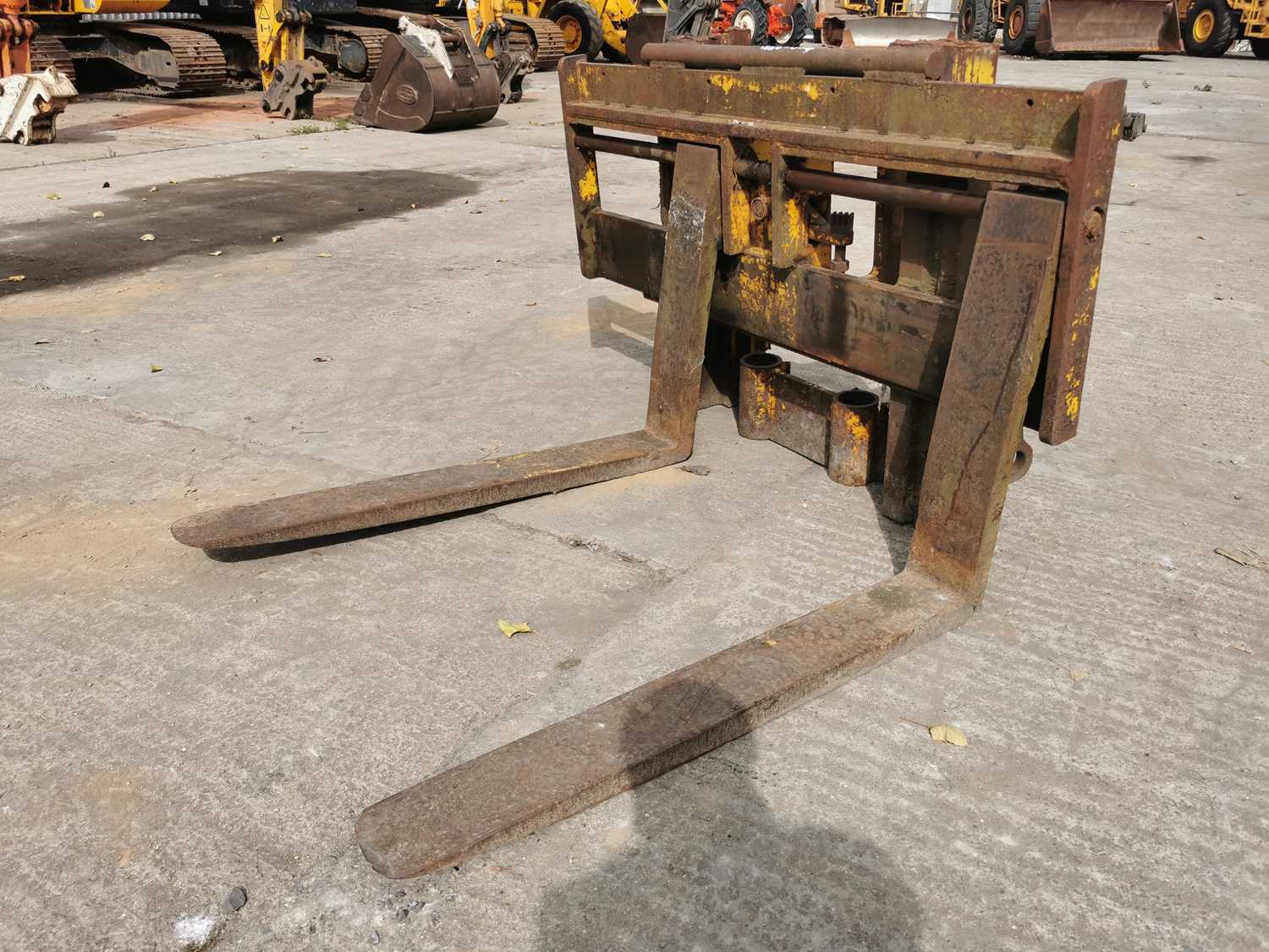 Headstock & 4' Forks to suit Wheeled Loader