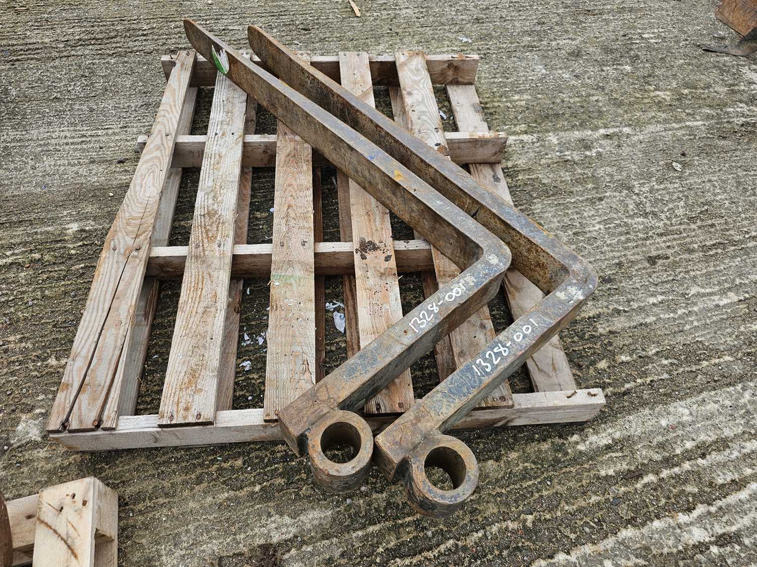 Lot 326 - Forks to suit JCB Telehandler (1 Pair)